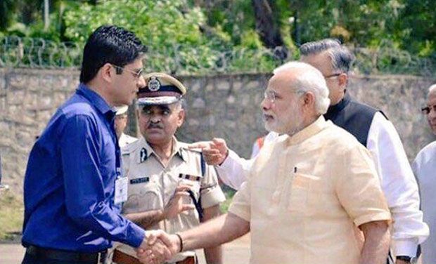 Chhattisgarh IAS officer gets govt notice for wearing sunglasses while receiving Modi ...